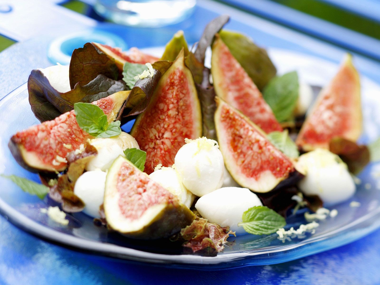 Feigen mit Mozzarella Rezept | EAT SMARTER