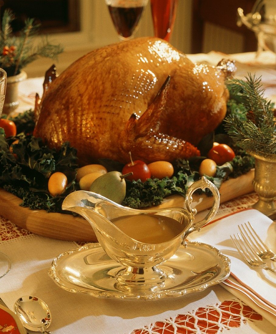 Gefüllter Truthahn mit Sahnesauce Rezept | EAT SMARTER