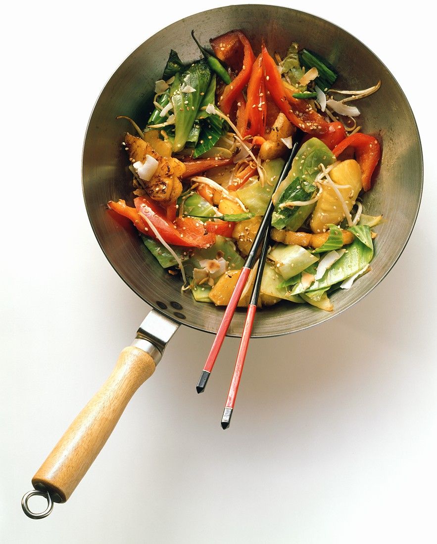 Gemüsegericht aus dem Wok Rezept | EAT SMARTER