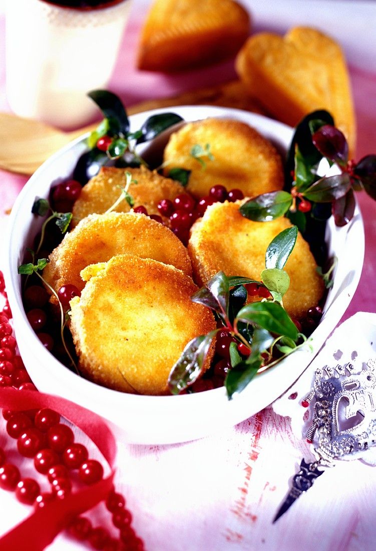 Panierter Käse Rezept | EAT SMARTER