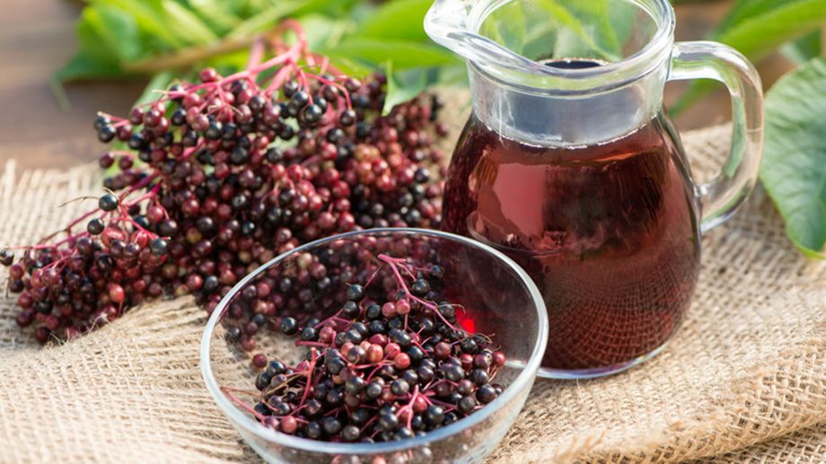 Holundersaft Rezept | EAT SMARTER