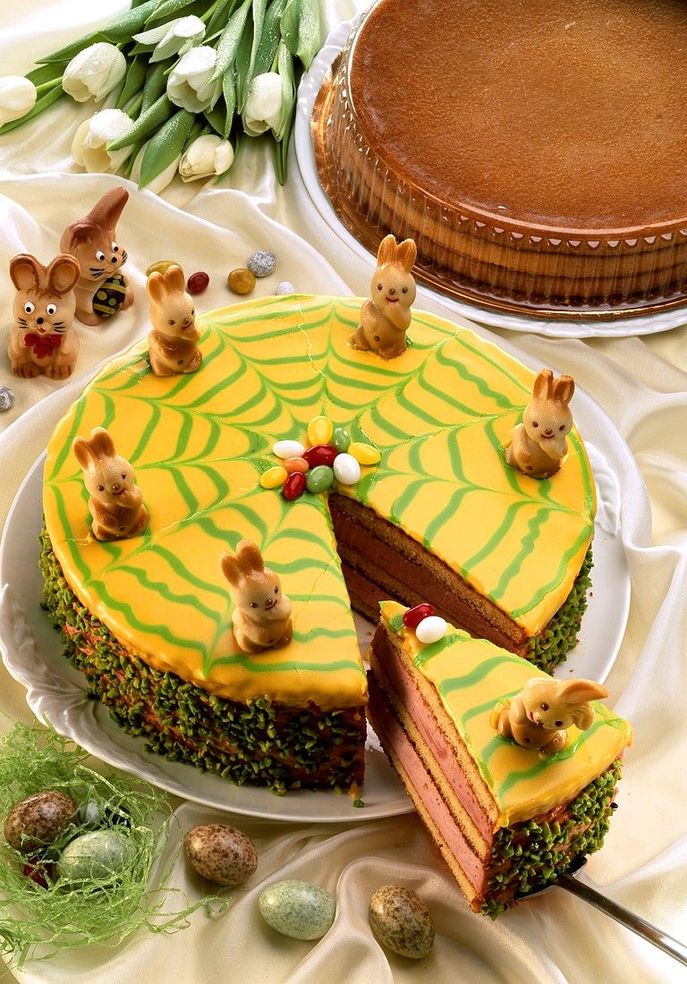 Torte zu Ostern Rezept | EAT SMARTER
